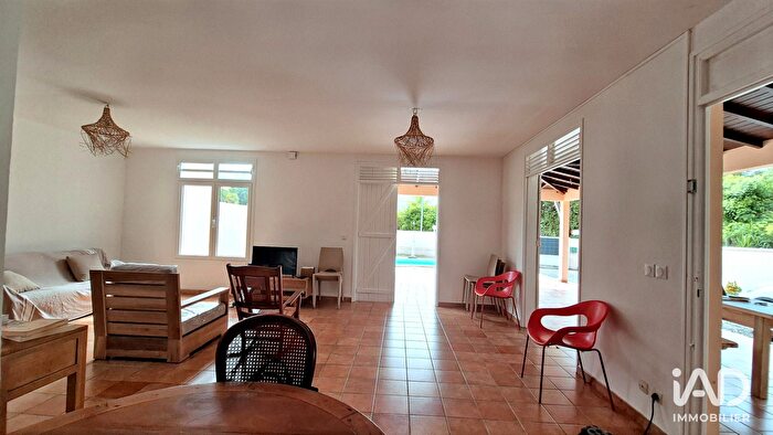 Maison à vendre - Saint-François - 4 pièces - 3 chambres