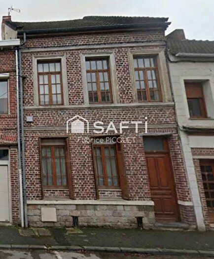 Saint-Amand-les-Eaux, Louise de Bettignies : Maison 4 pièces à vendre