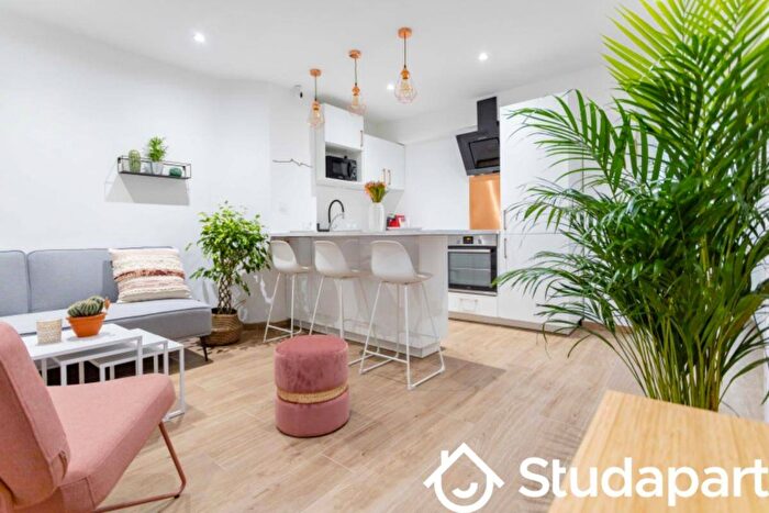 Appartement à louer - Belle de Mai, Marseille ème arrondissement - 1 pièce - 1 chambre