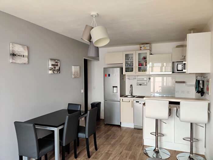 Appartement 2 pièces à Livry-Gargan, Centre-ville, à louer