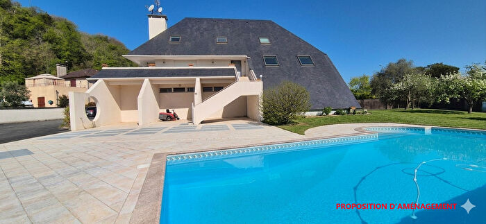 Maison 7 pièces à Gelos, à vendre