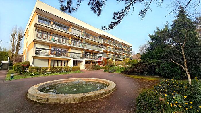 Appartement à vendre - Le Raincy, Côteaux - 5 pièces - 3 chambres