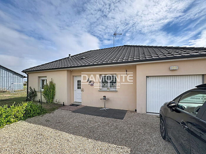 Saint-Remy-sous-Barbuise : Maison 4 pièces à vendre