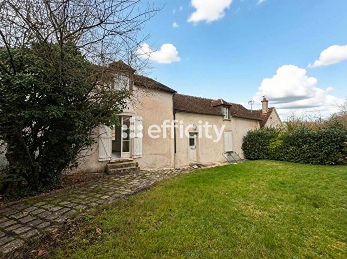 Maison à louer - Mortefontaine - 4 pièces - 3 chambres