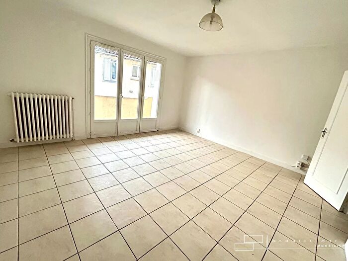 Auch, Centre-ville : Appartement 4 pièces à louer