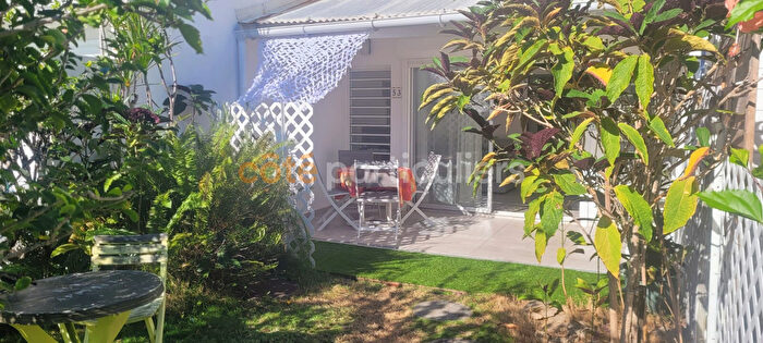 Appartement à vendre - Saint-François - 2 pièces - 1 chambre