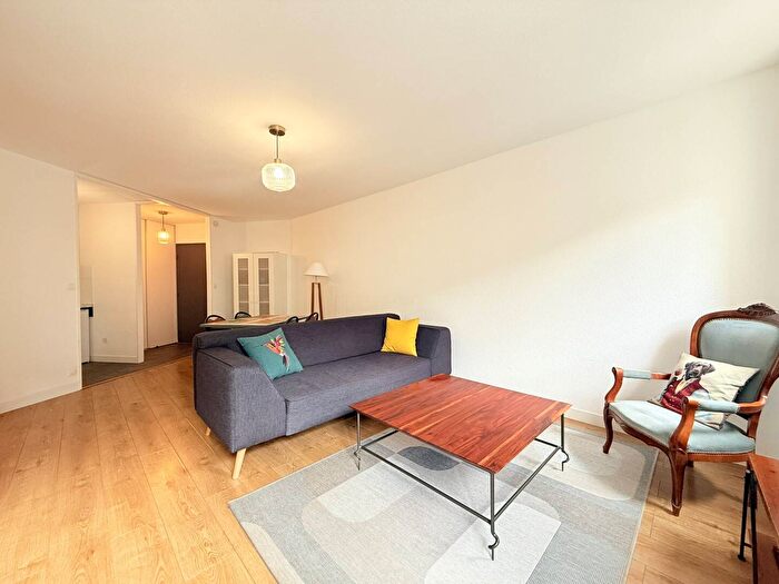 Appartement à louer - Bordeaux - 2 pièces - 1 chambre