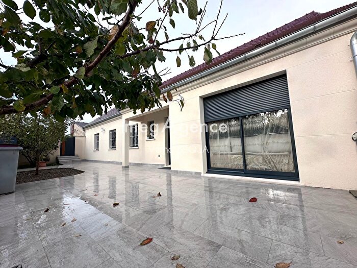 Maison à vendre - Saint-Martin-du-Tertre - 5 pièces - 4 chambres