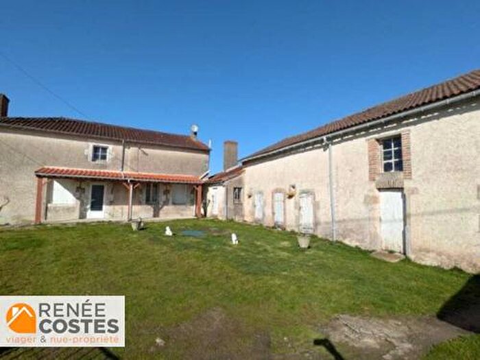 Maison à vendre - Montmorillon - 4 pièces - 2 chambres