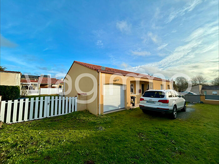 Maison à vendre - Saint-Germain-de-Prinçay - 4 pièces - 3 chambres