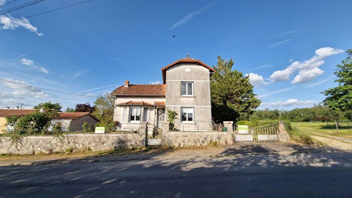 Maison 4 pièces à vendre à Hiesse