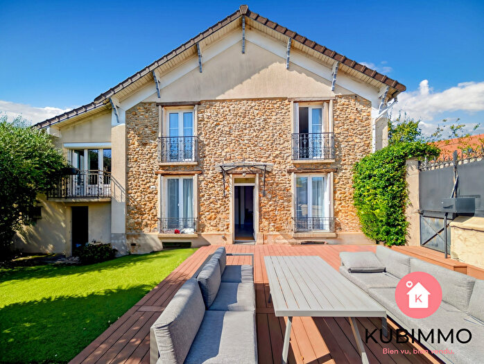 Maison à vendre - Montévrain - 6 pièces - 3 chambres