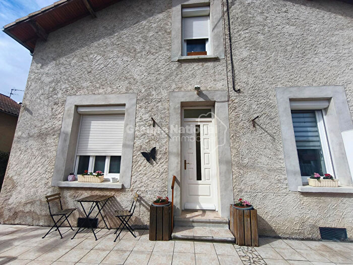 Maisons à vendre et appartements à louer - 3