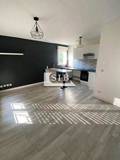 Appartement à vendre - Étampes, Centre-Ville - 2 pièces - 1 chambre