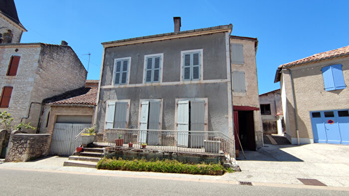 Maison 8 pièces à vendre à Montcuq