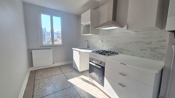 Appartement 2 pièces à Clermont-Ferrand, Oradou, à louer