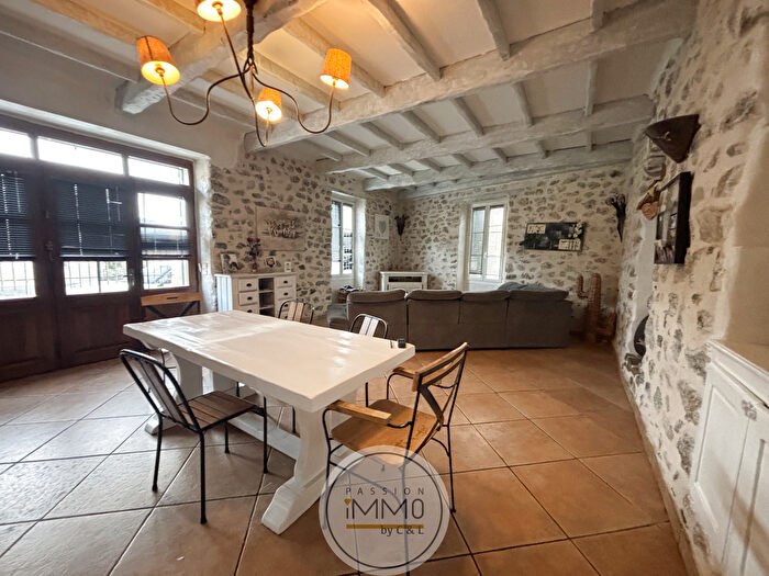 Maison à vendre - La Motte-du-Caire - 7 pièces - 6 chambres