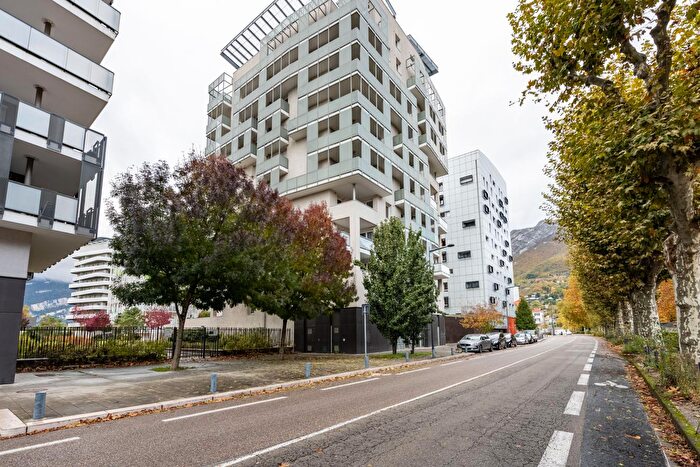 Appartement 4 pièces à louer à Grenoble, Jean Macé, Europole, Pôle Scientifique