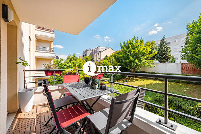 Appartement 4 pièces à vendre - Suresnes, Carnot, Gambetta