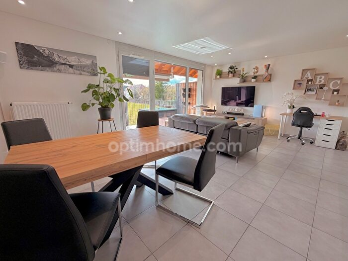 Appartement à vendre - Cuvat - 4 pièces - 3 chambres