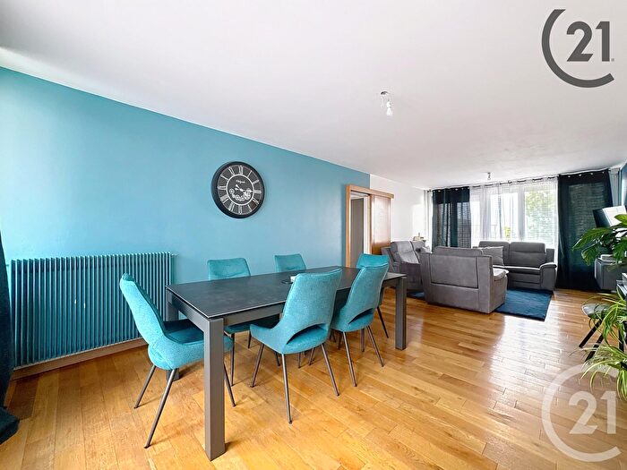 Appartement 5 pièces à vendre à Reims, Europe, Chemin Vert