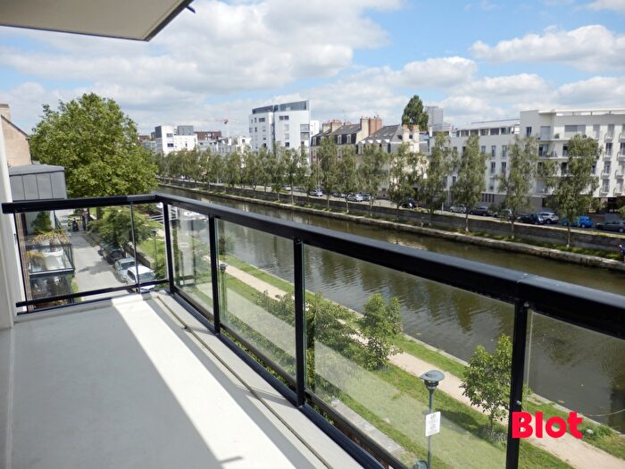 Appartement 4 pièces à Quartiers Ouest, Arsenal, Redon, à vendre