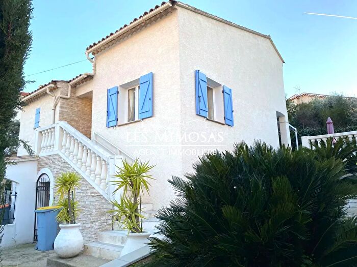 Maison à vendre - Saint-Raphaël, Plateau Notre-Dame - 3 pièces - 2 chambres