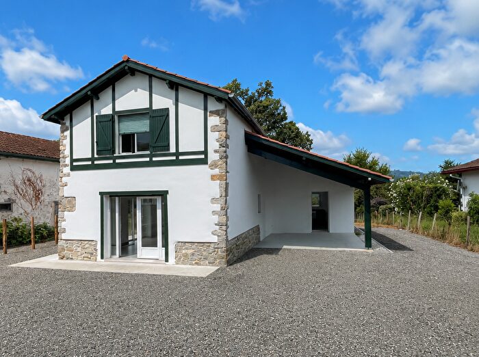 Maison 4 pièces à louer à Larceveau-Arros-Cibits