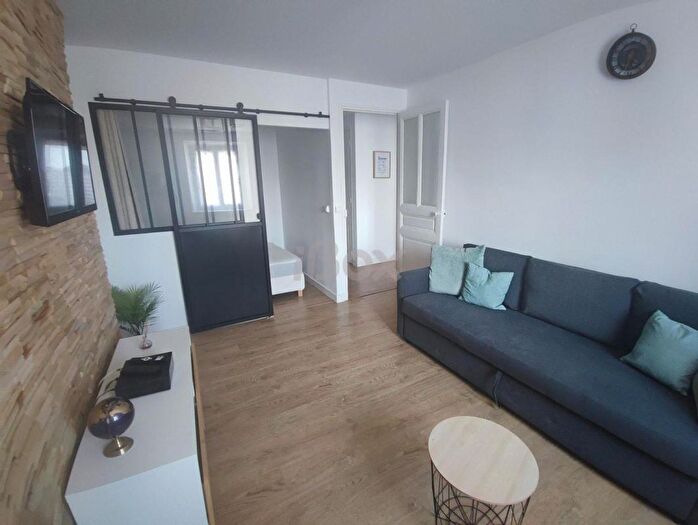 Appartement 1 pièce à louer à Toulon, Champs-de-Mars