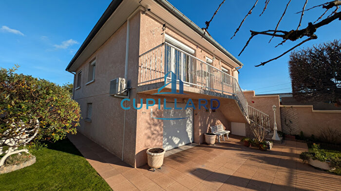 Maison à vendre - Riorges - 4 pièces - 2 chambres