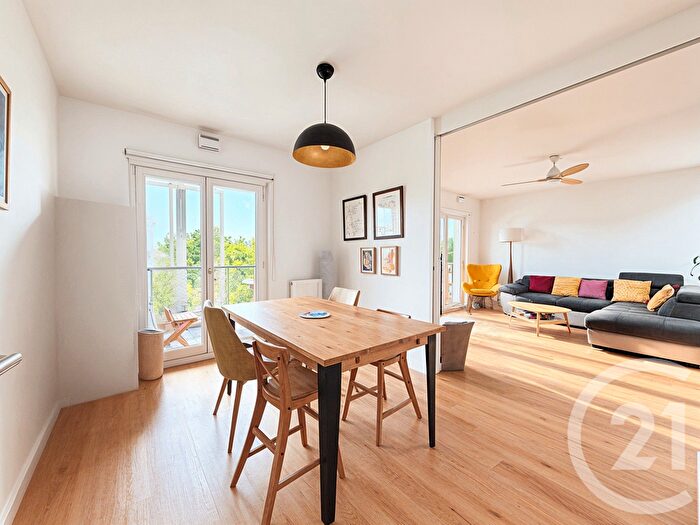 Appartement 4 pièces à Bègles, Terres Neuves, à vendre