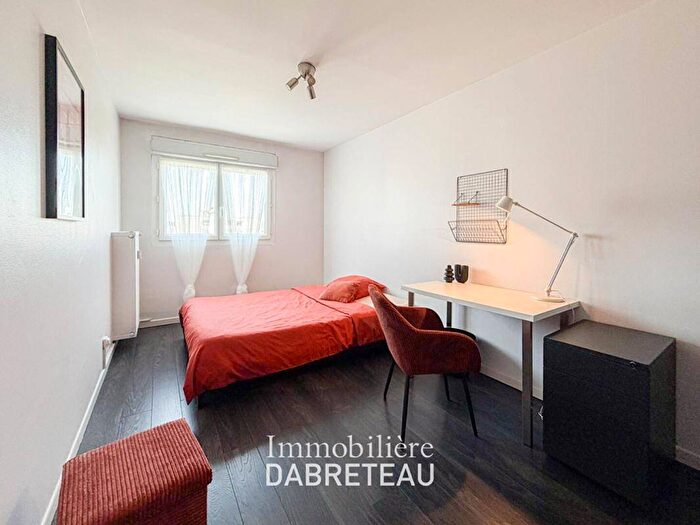 Le Mas, Vaulx-en-Velin : Appartement 5 pièces à louer