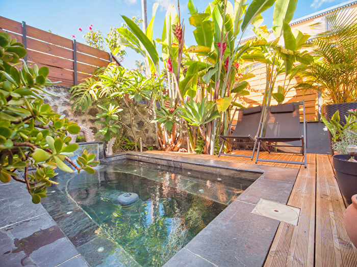 Maison à louer - Le Tampon, Bras Creux - 4 pièces - 3 chambres