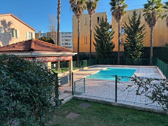 Appartement à louer - Nice, Caucade - 2 pièces - 1 chambre