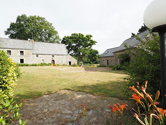 Maison à vendre - Guern - 7 pièces - 5 chambres