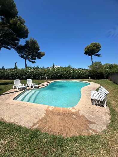 Maison à vendre - Antibes, Antibes-les-Pins, Trianon, Le Fournel, Peyregoue - 4 pièces - 3 chambres
