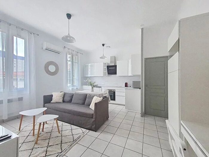 Appartement 2 pièces à Marseille 4ème, Les Chartreux, à louer
