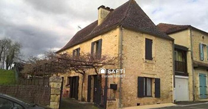 Maison 4 pièces à vendre à Coux-et-Bigaroque