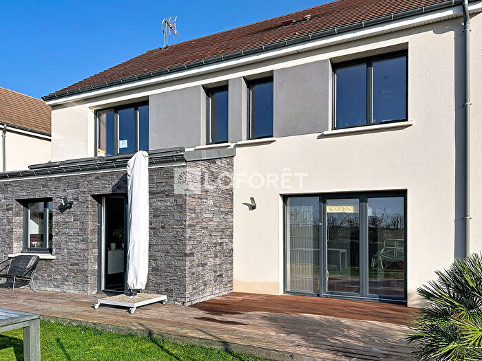 Maison à vendre - Crespières - 6 pièces - 4 chambres