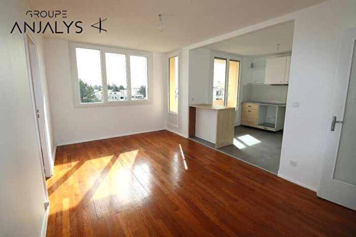 Centre, Champagne-au-Mont-dOr - Appartement 3 pièces à louer