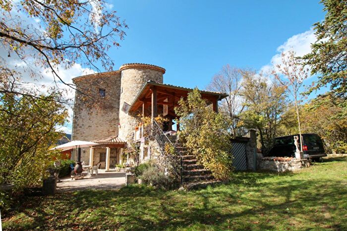 Maison 8 pièces à vendre - Villefranche-le-Château