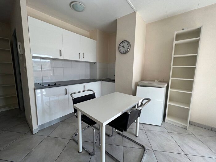 Appartement 1 pièce à Metz, à louer