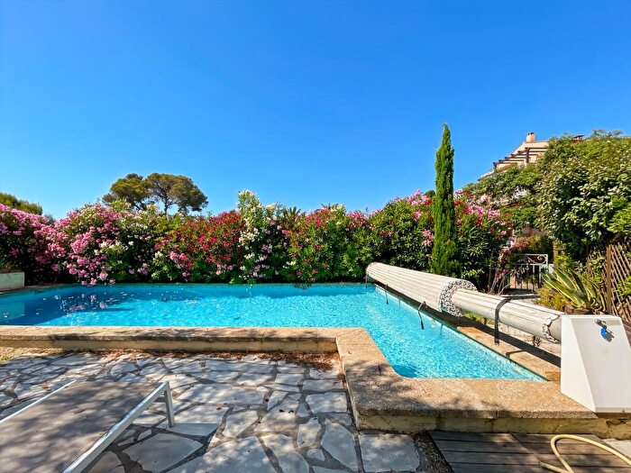 Maison à vendre - Fréjus, Saint-Aygulf - 6 pièces - 4 chambres