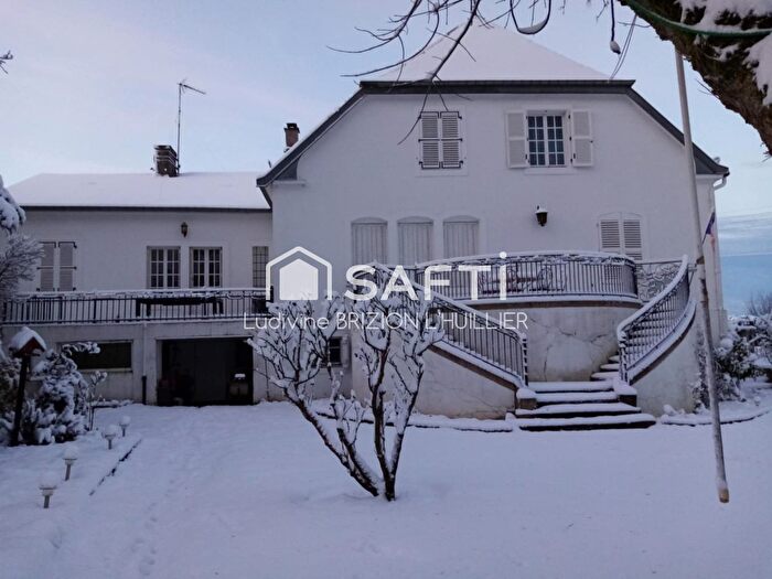 Maison à vendre - Warcq - 11 pièces - 6 chambres