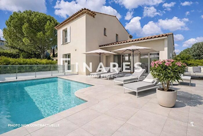 Maison à vendre - Aix-en-Provence, Les Milles - 6 pièces - 4 chambres