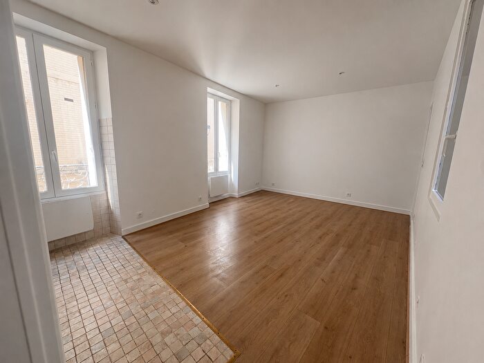 Appartement 1 pièce à Saint-Germain-en-Laye, Centre-ville, Quartiers forestiers, à vendre