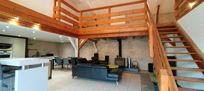 Neuville-de-Poitou - Maison 5 pièces à vendre
