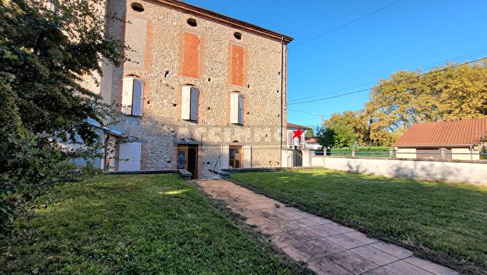 Maison à vendre - Graulhet, Centre-ville, Panessac, Plaine de Millet - 8 pièces - 5 chambres