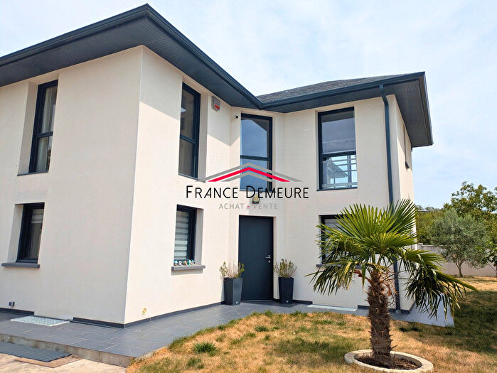 Maison 7 pièces à Cormeilles-en-Parisis, Noyer de l'Image, à vendre