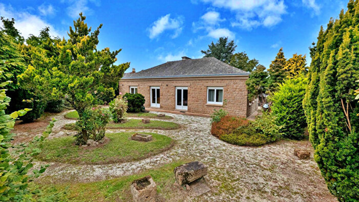 Maison à vendre - Saint-Hilaire-des-Landes - 8 pièces - 6 chambres